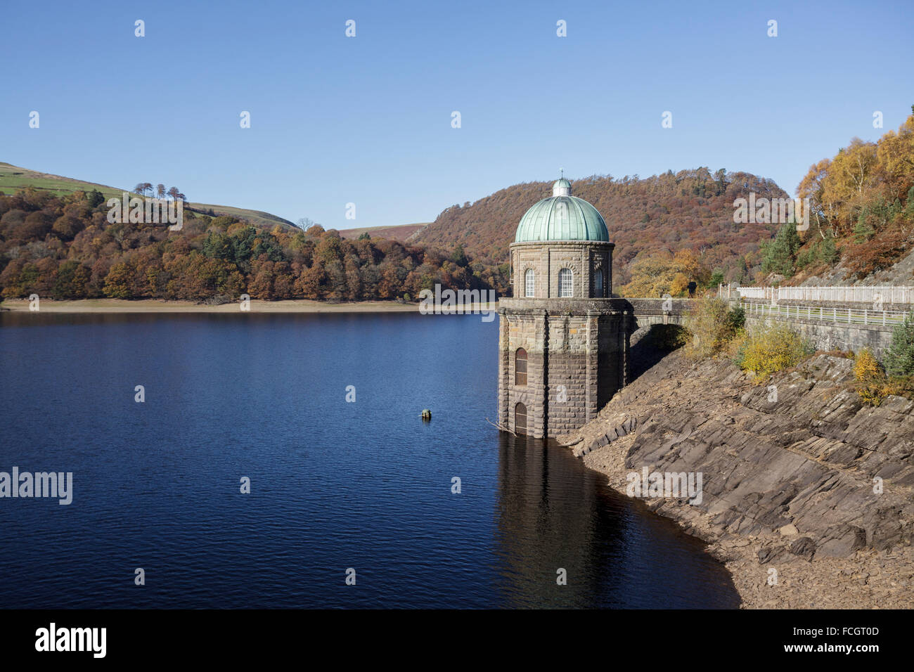 Garreg Ddu dam in the lower Elan Valley, Mid Wales, Uk Stock Photo - Alamy