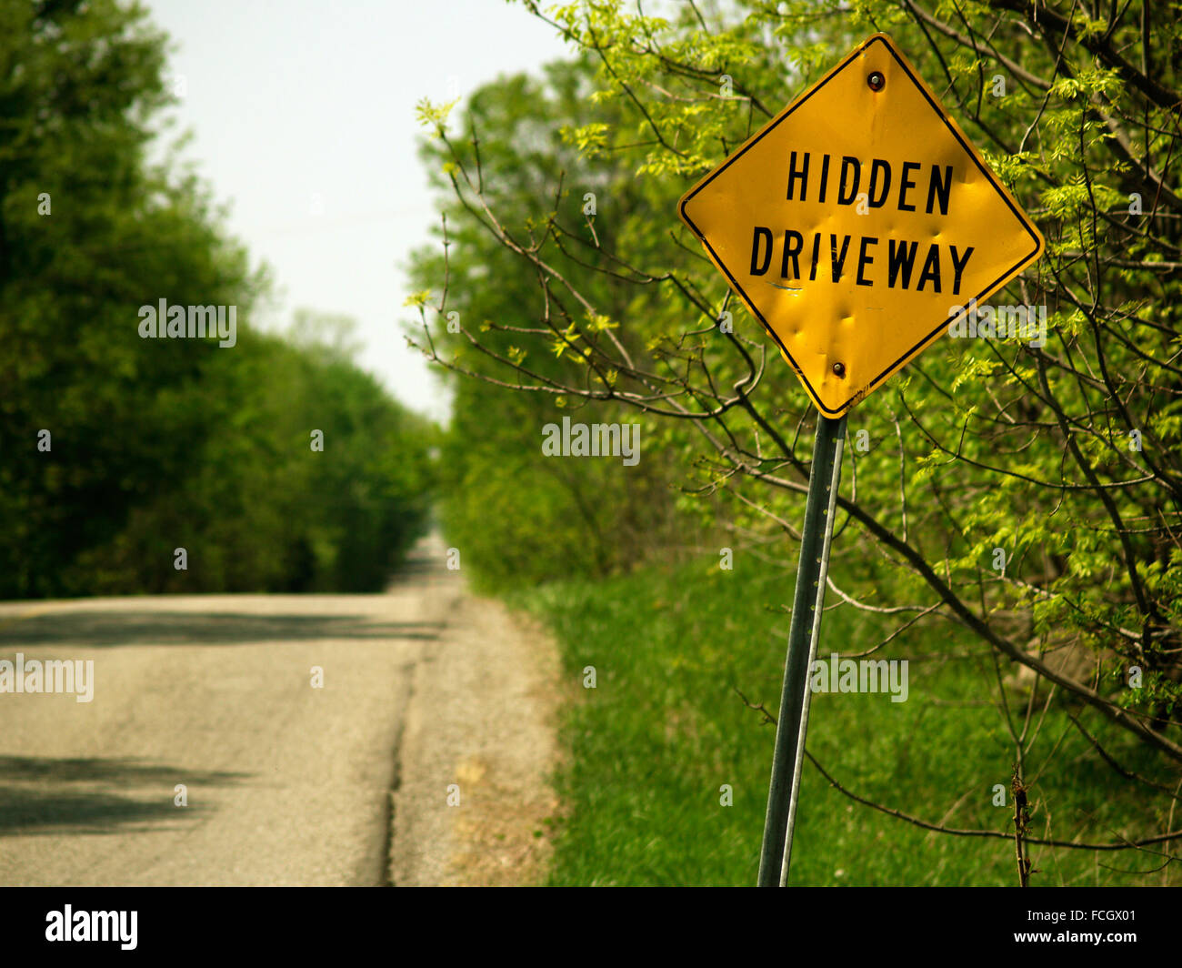 Driveway sign hi-res stock photography and images - Alamy