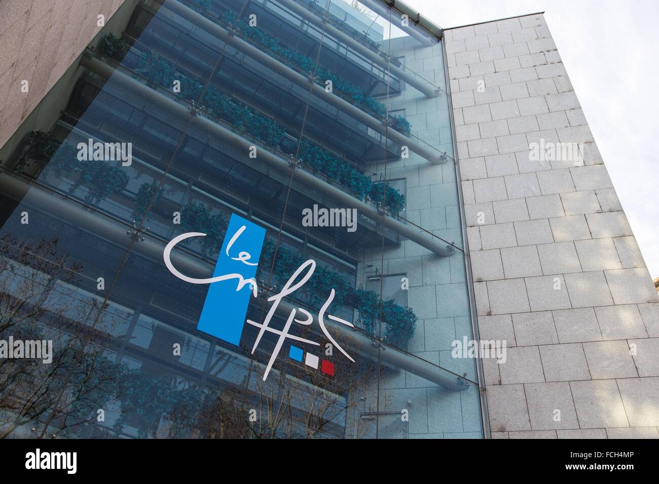 Civil service building hi-res stock photography and images - Alamy