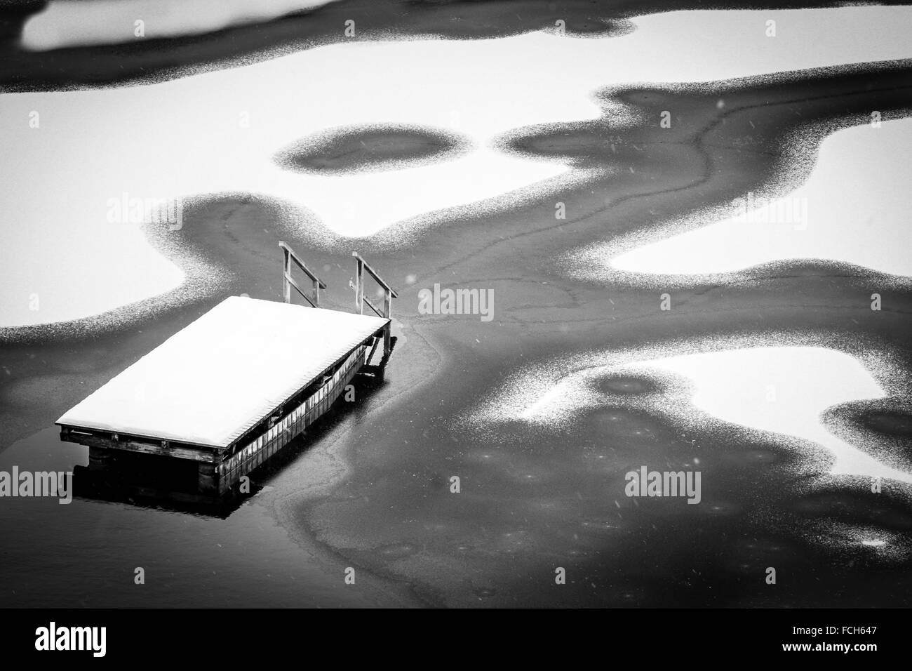 Ice swimming hi-res stock photography and images - Alamy