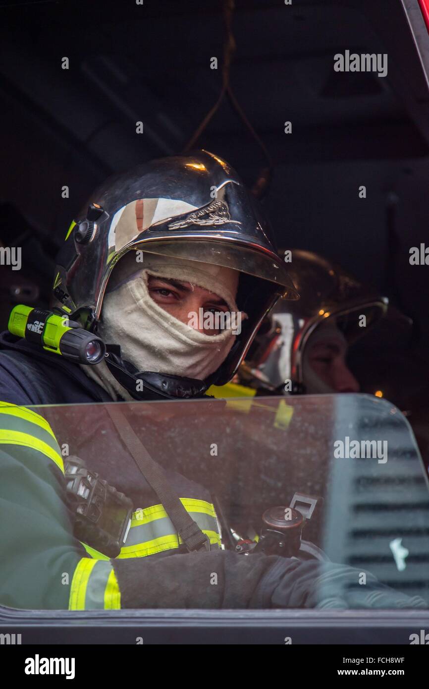 PORTRAIT OF A FIREFIGHTER Stock Photo - Alamy