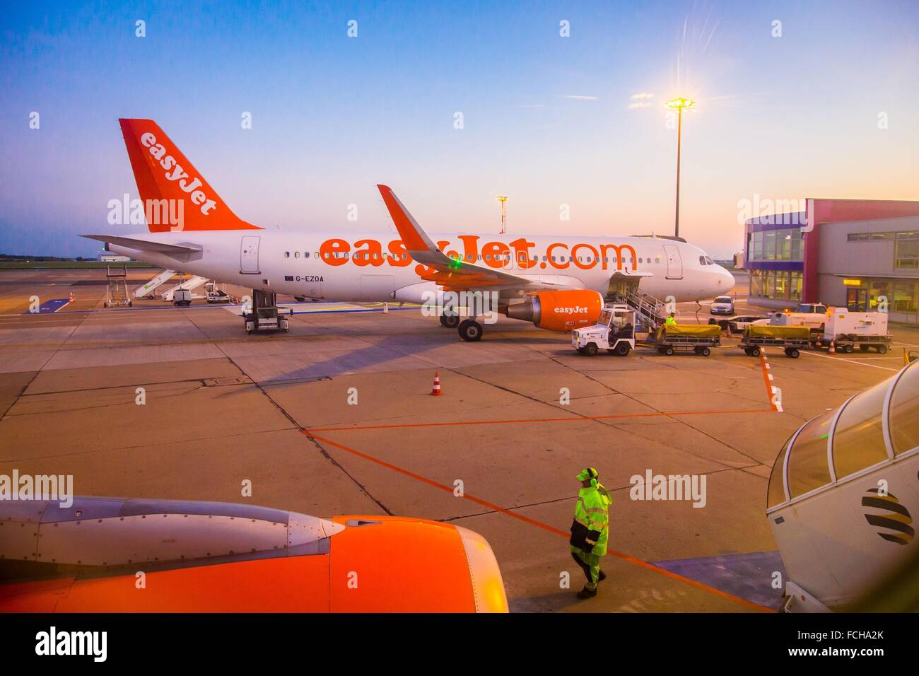 ILLUSTRATION OF LOW COST AIRLINES, EASY JET, BERLIN, GERMANY Stock ...