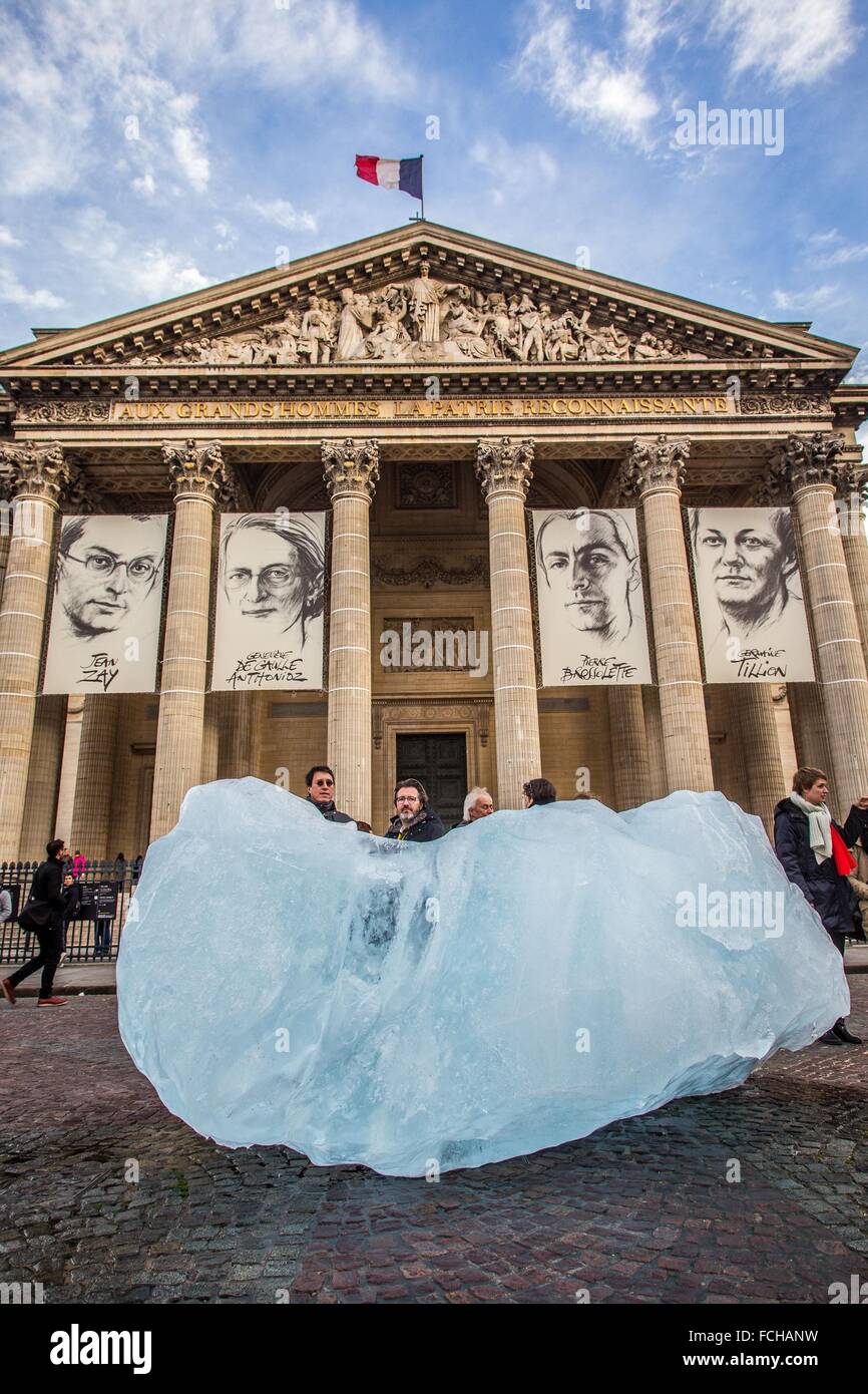 ICE WATCH, THE PANTHEON Stock Photo - Alamy
