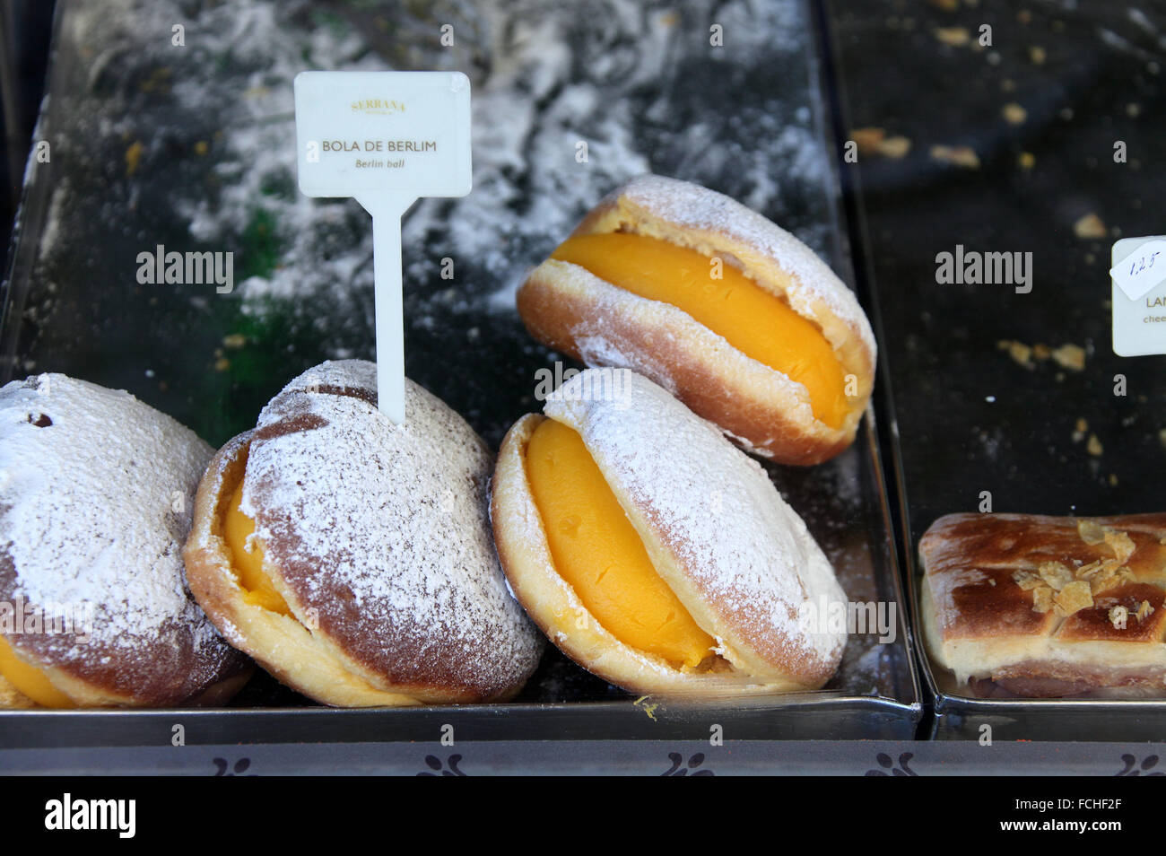 Cake shop berlin hi-res stock photography and images - Alamy