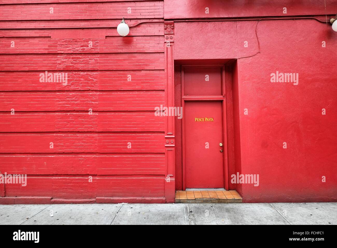 Red facade in downtown manhattan hi-res stock photography and images ...