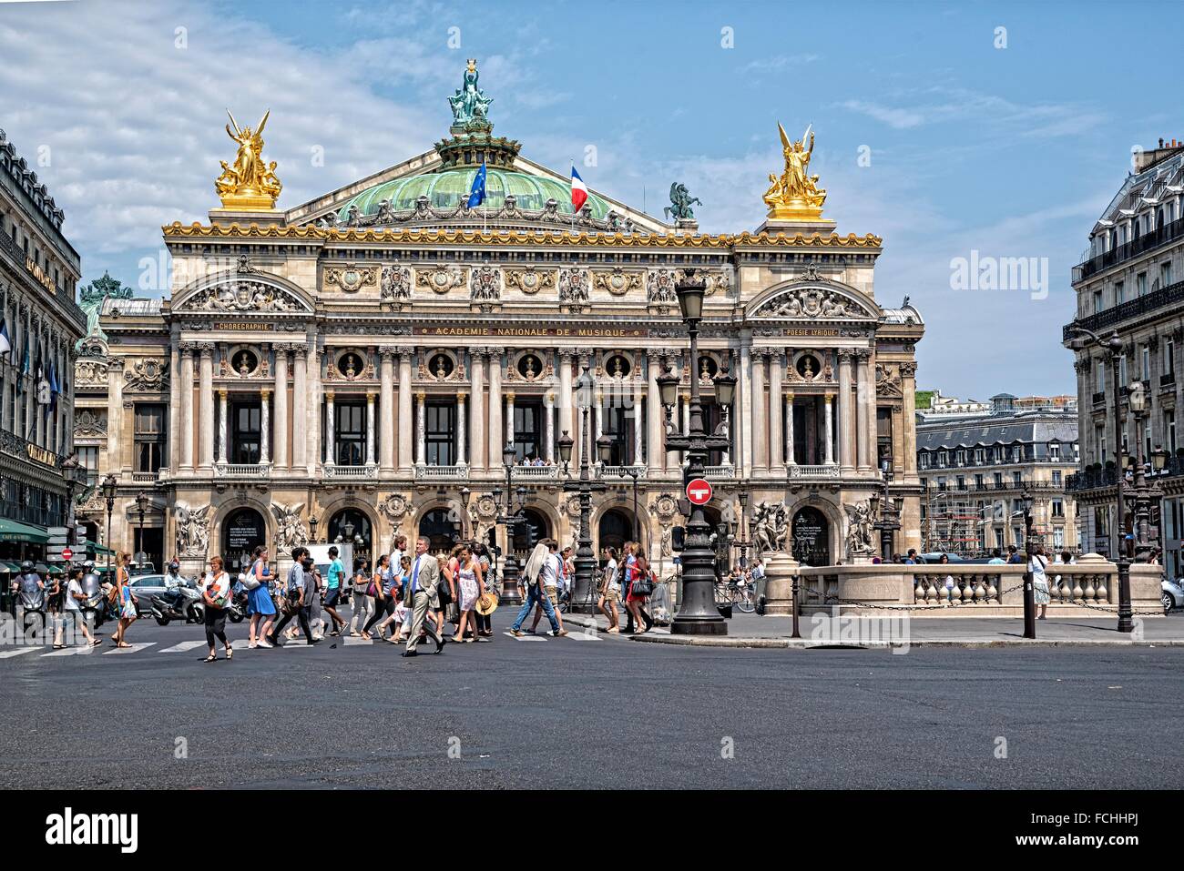 Nationale opera de paris hi-res stock photography and images - Alamy