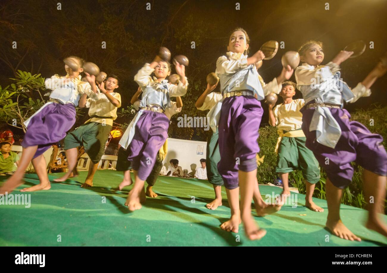 Dancing coconut hi-res stock photography and images - Alamy