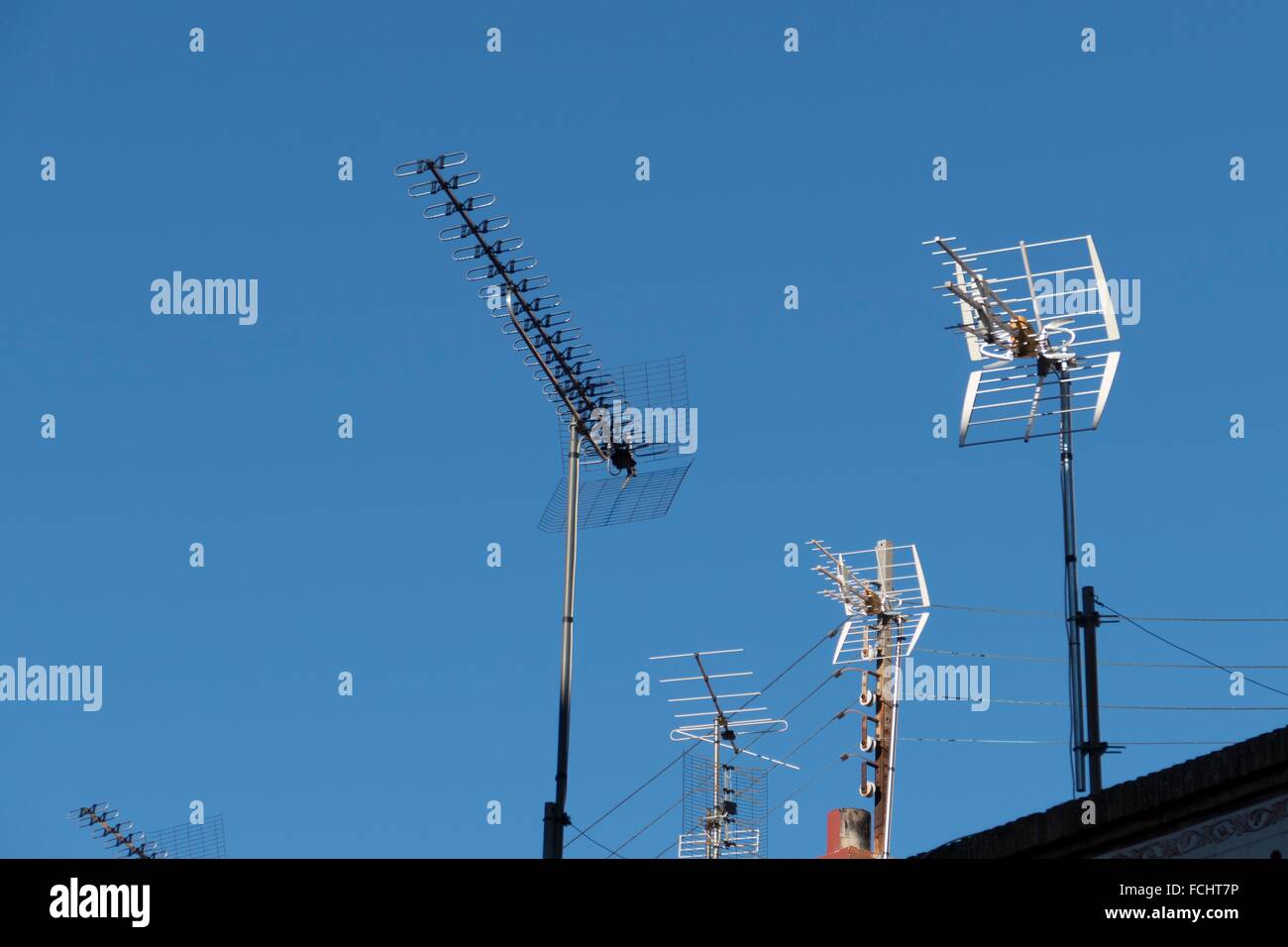 Tv antennas hi-res stock photography and images - Alamy