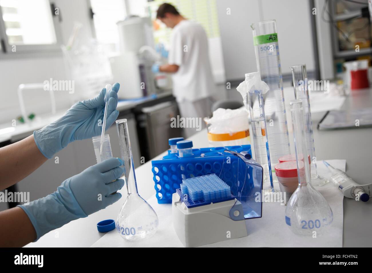 Test specimens hi-res stock photography and images - Alamy