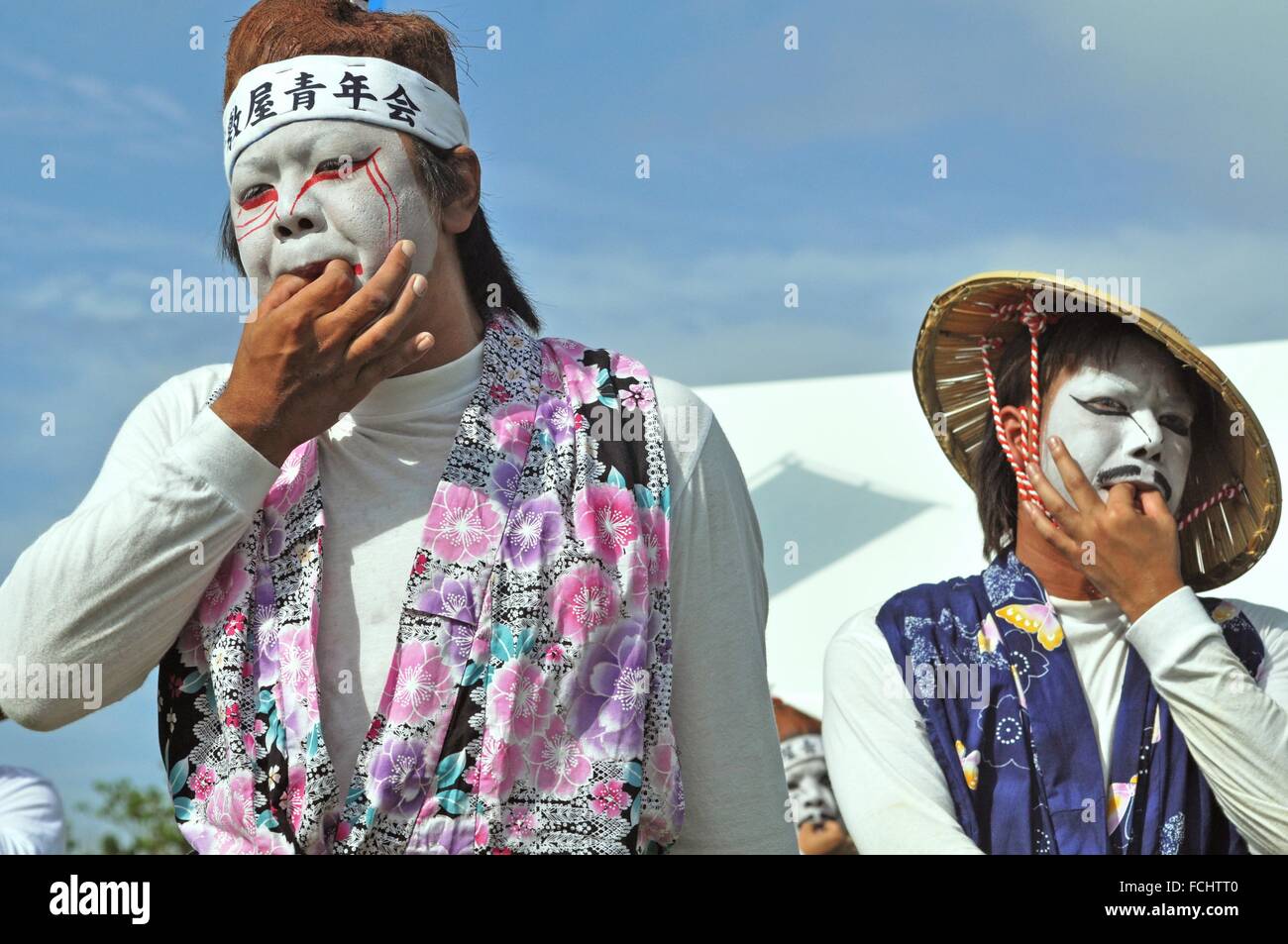 Uruma City, Okinawa, Japan: men at Eisa Festival Stock Photo - Alamy