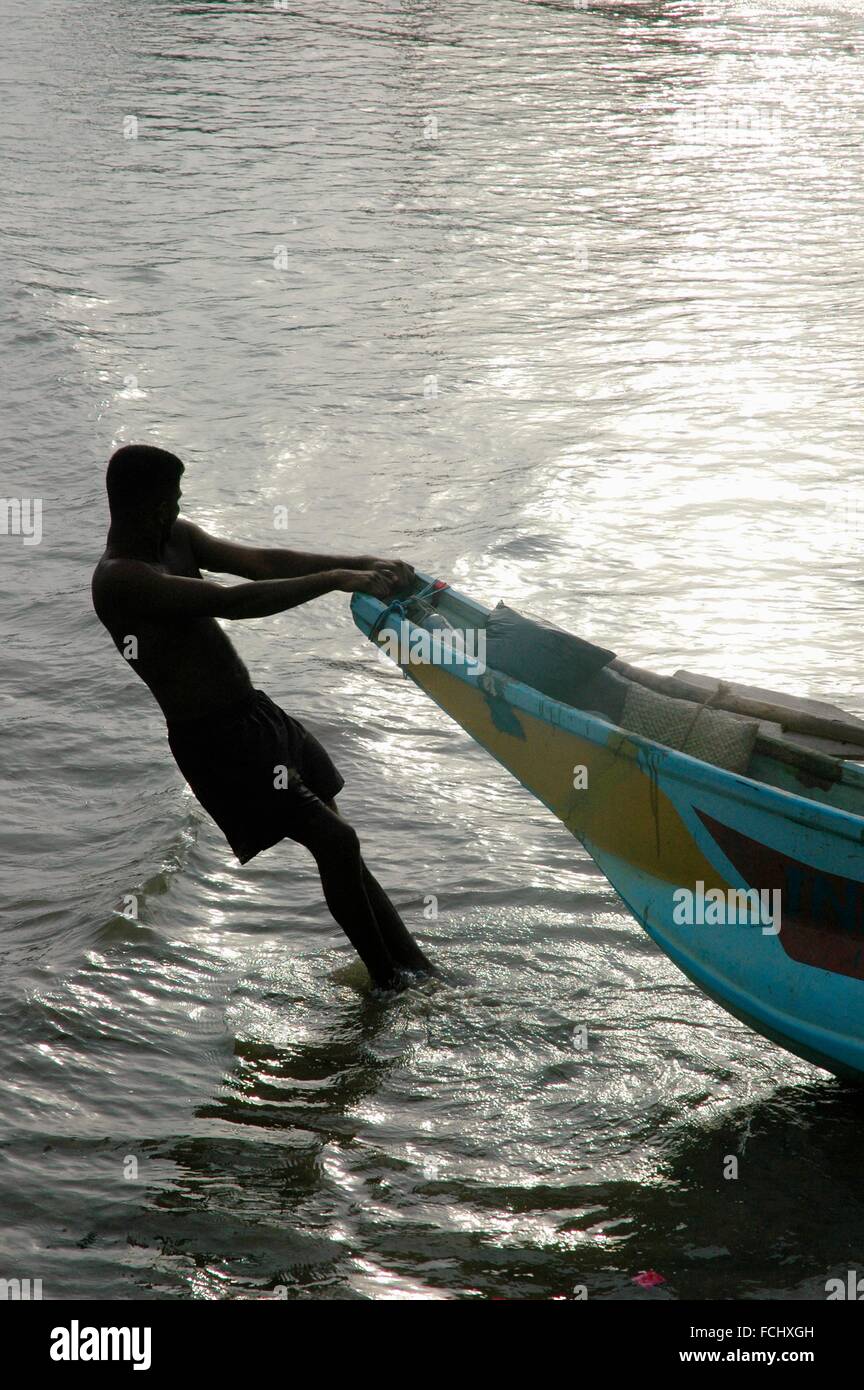 Pulling boat hi-res stock photography and images - Alamy
