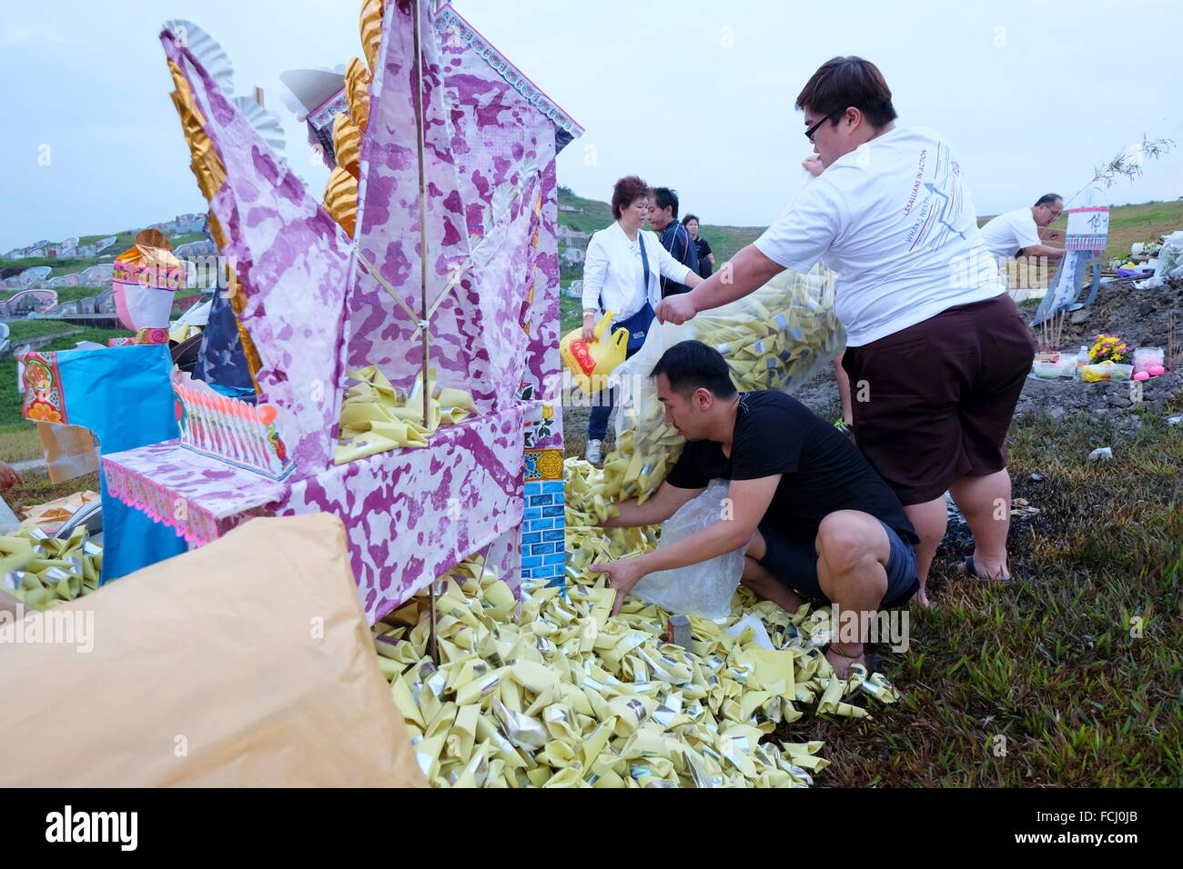 Malaysia chinese funeral hi-res stock photography and images - Alamy