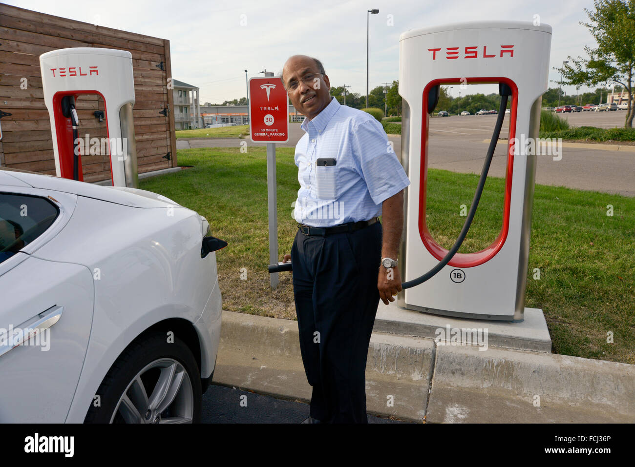 Topeka, Kansas, USA, 5th September, 2015 Dr. Mirkilineni of Des Moines ...