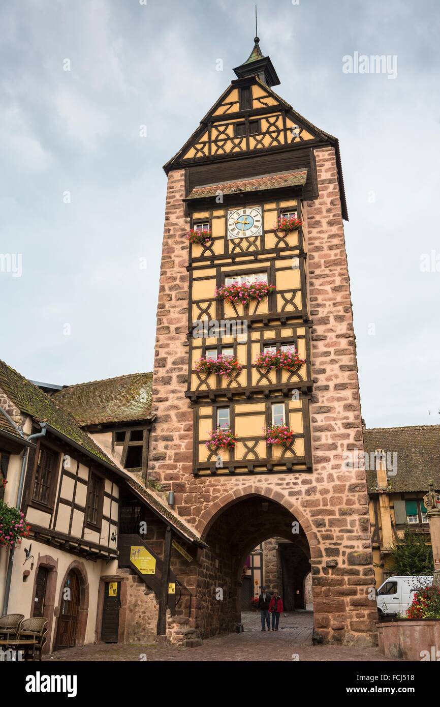 Dolder tower gate hi-res stock photography and images - Alamy