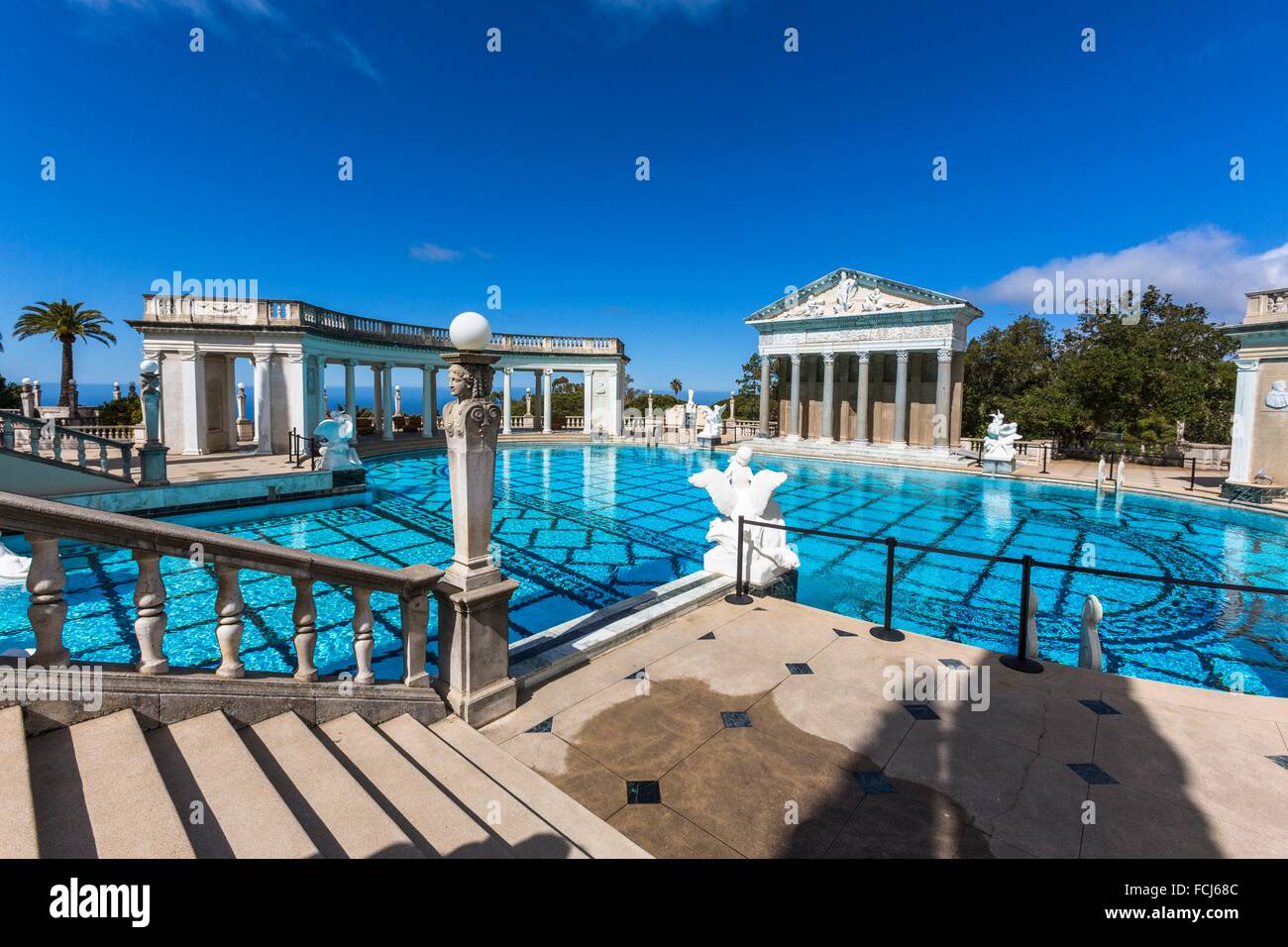 Hearst castle neptune pool hi-res stock photography and images - Alamy