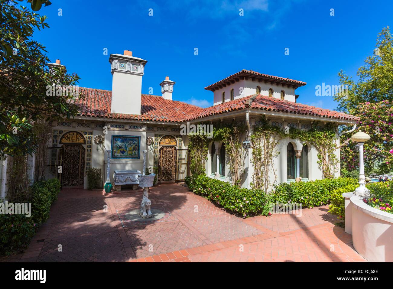 Beautiful Casa del Sol on the grounds of Hearst Castle, California, USA ...