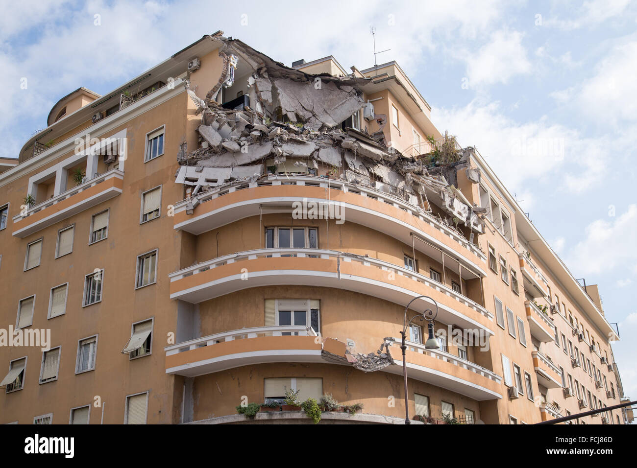 Rome, Italy. 22nd Jan, 2016. Result of the collapse of third floor ...