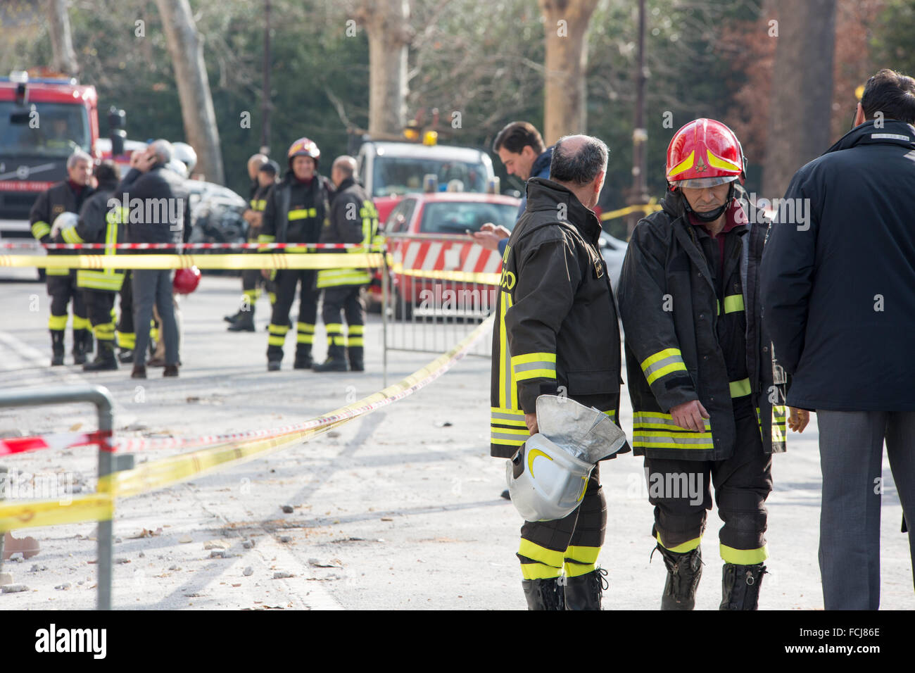 Rome, Italy. 22nd Jan, 2016. Authorities investigate the collapse ...