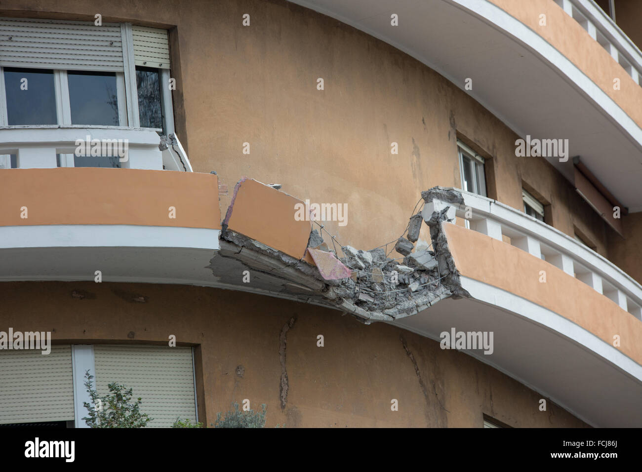 Rome, Italy. 22nd Jan, 2016. Result of the collapse of third floor ...