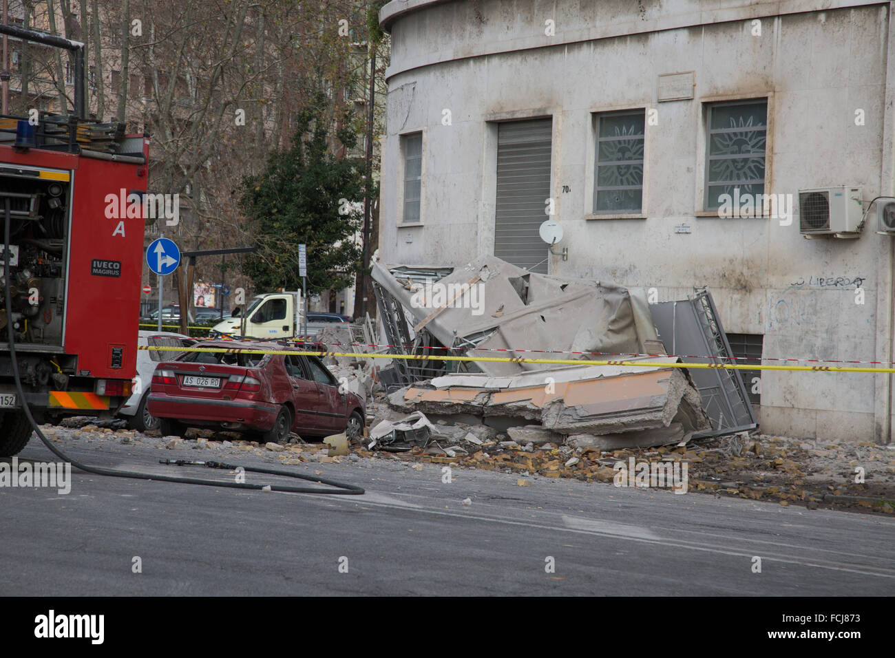 Rome, Italy. 22nd Jan, 2016. Cement that comes from the collapse third ...