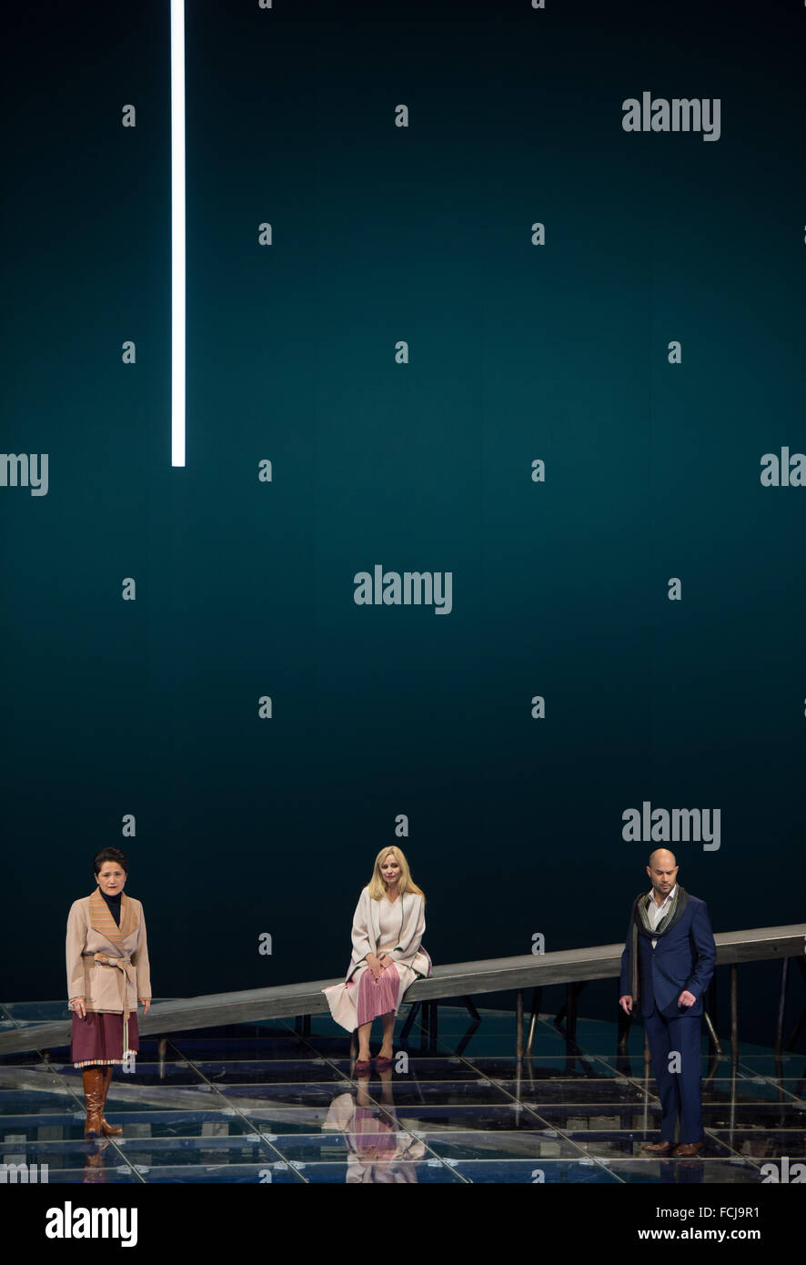 Mihoko fujimura hi-res stock photography and images - Alamy