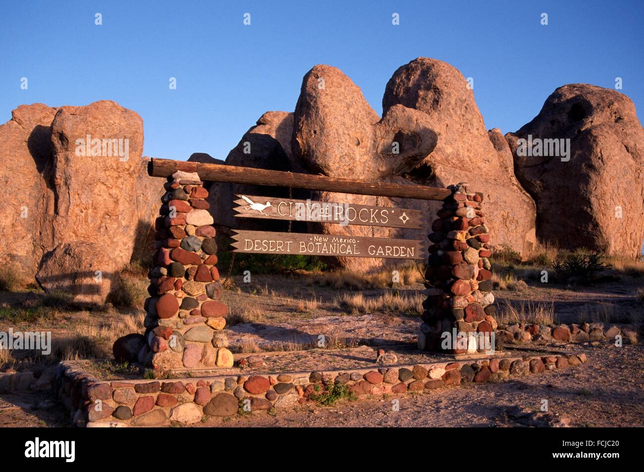 City rocks new mexico sign hi-res stock photography and images - Alamy