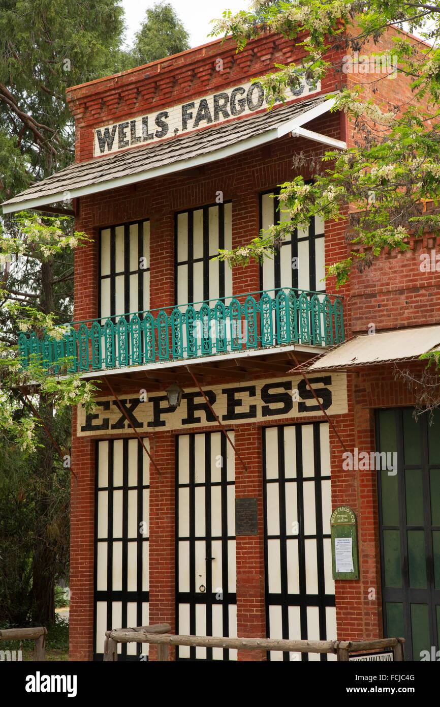 Wells Fargo Express High Resolution Stock Photography and Images - Alamy