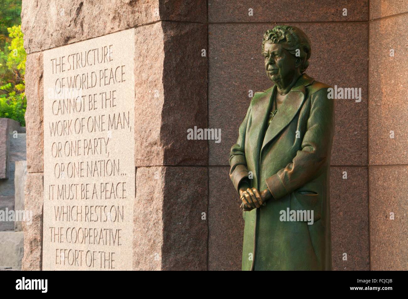 Eleanor roosevelt sculpture hi-res stock photography and images - Alamy