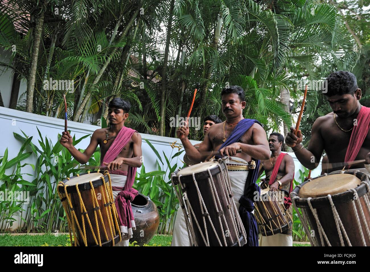 India chenda player hi-res stock photography and images - Alamy