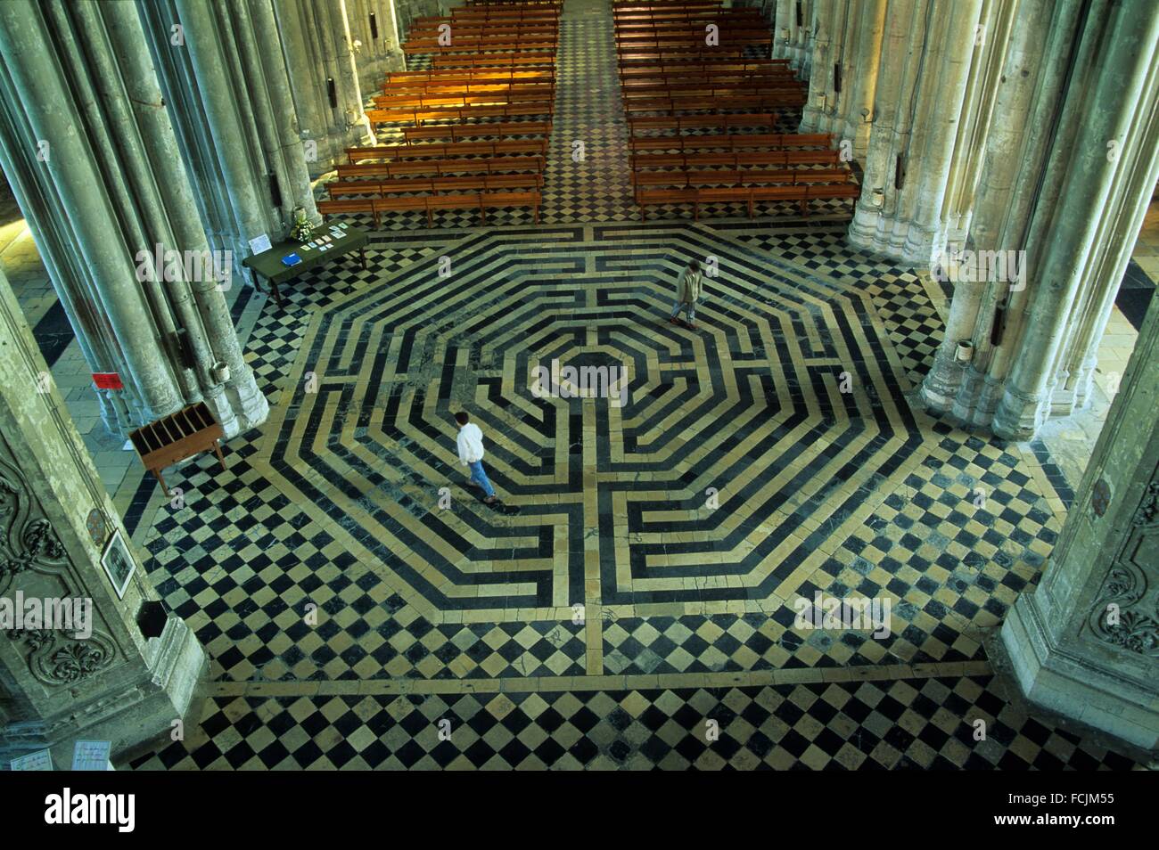 Labyrinthe High Resolution Stock Photography and Images - Alamy