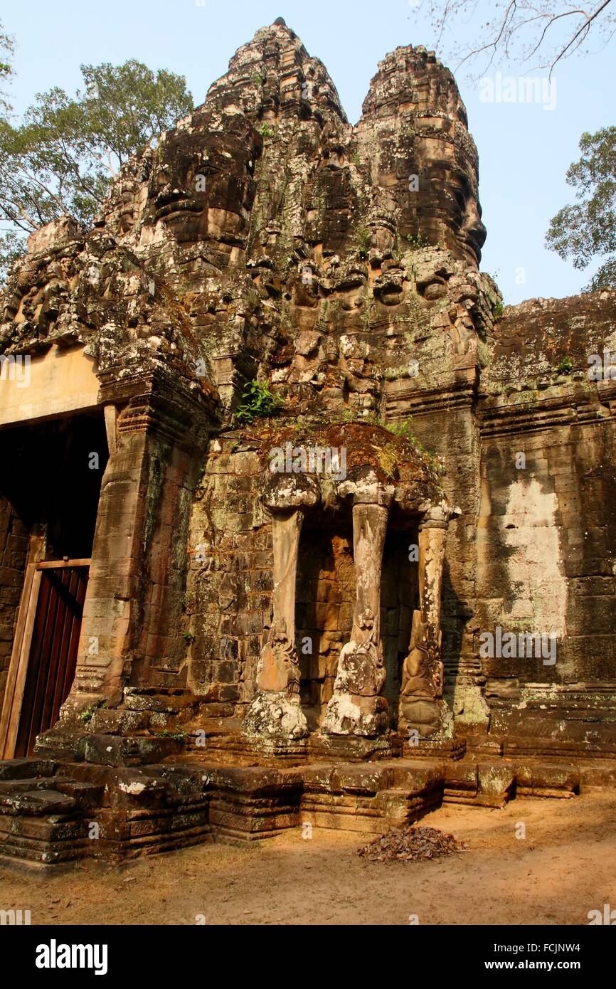 Bayon gate, Siem Reap, Cambodia Stock Photo - Alamy