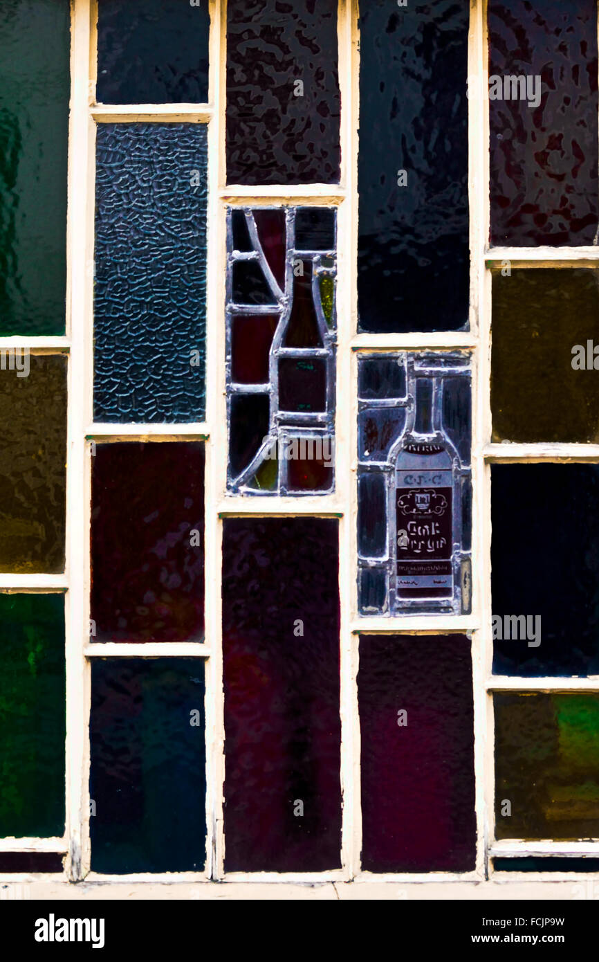 Pub glass window hi-res stock photography and images - Alamy