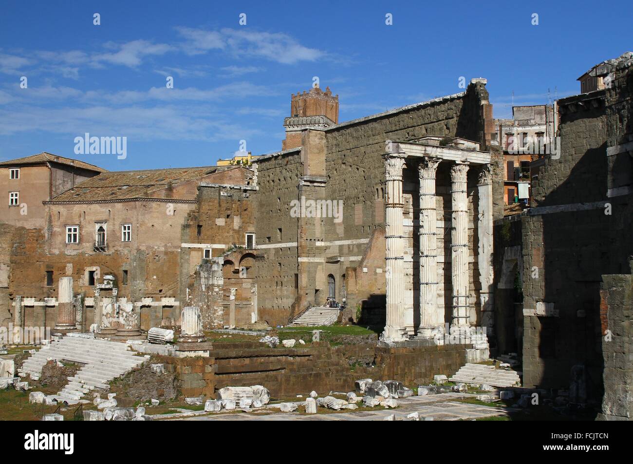 Remains of ancient architecture in Rome. Italy Stock Photo - Alamy