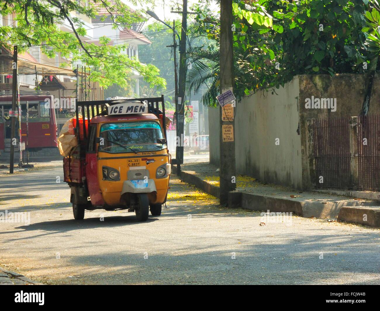India kerala cochin truck hi-res stock photography and images - Alamy
