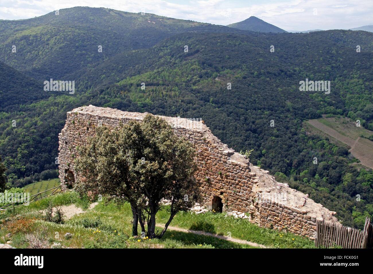 Ruins of chateau termes hi-res stock photography and images - Alamy