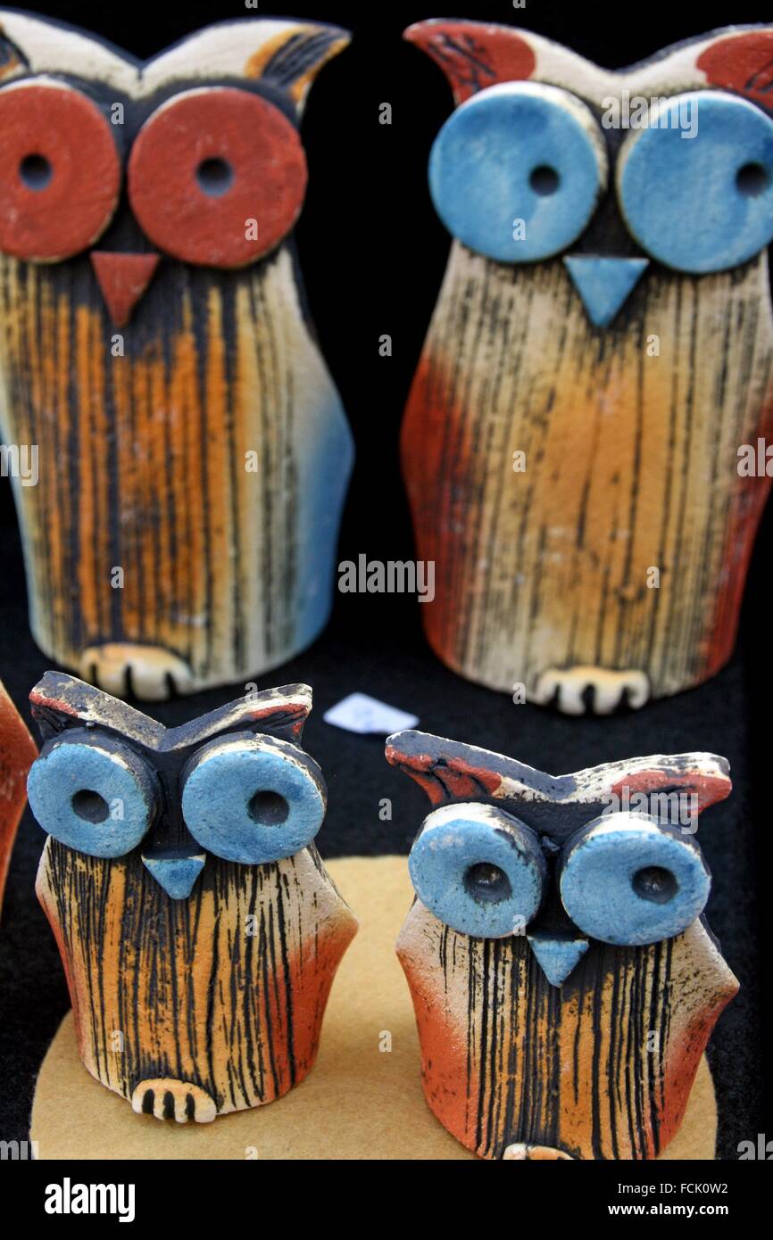 Ceramic owls hi-res stock photography and images - Alamy