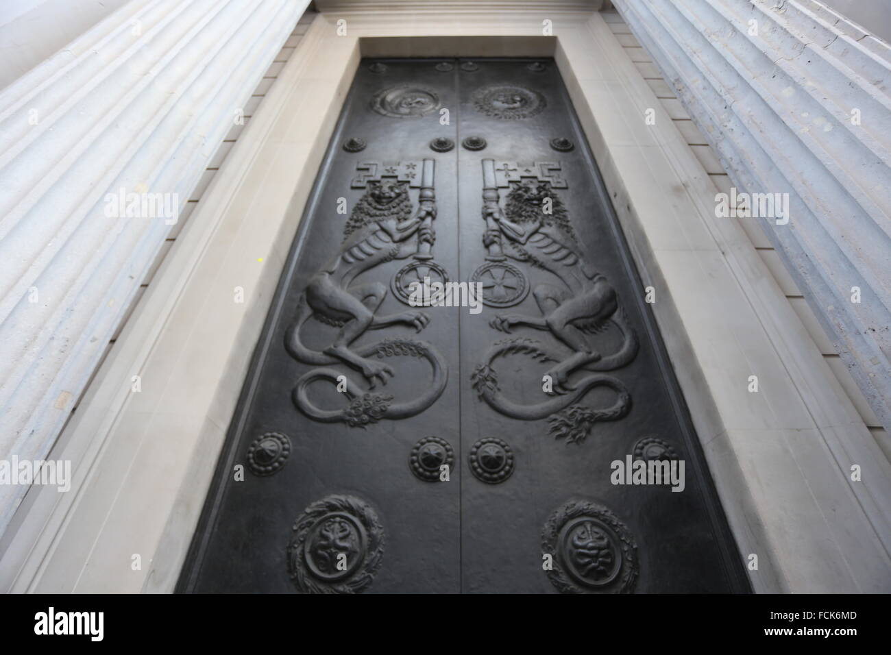 The Bank of England, Threadneedle Street, London EC2R 8AH Stock Photo ...