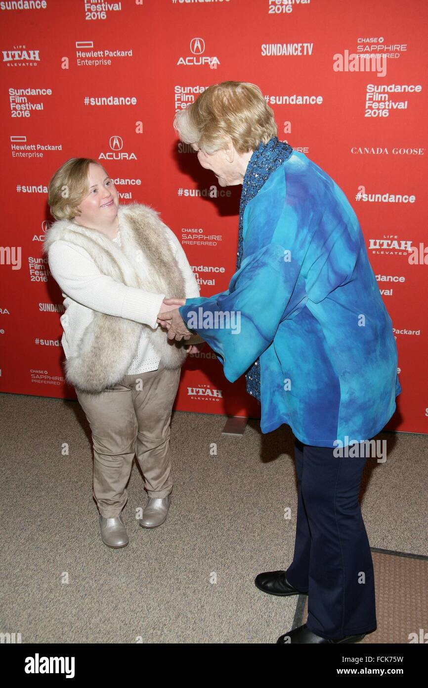 James brown performing hi-res stock photography and images - Alamy