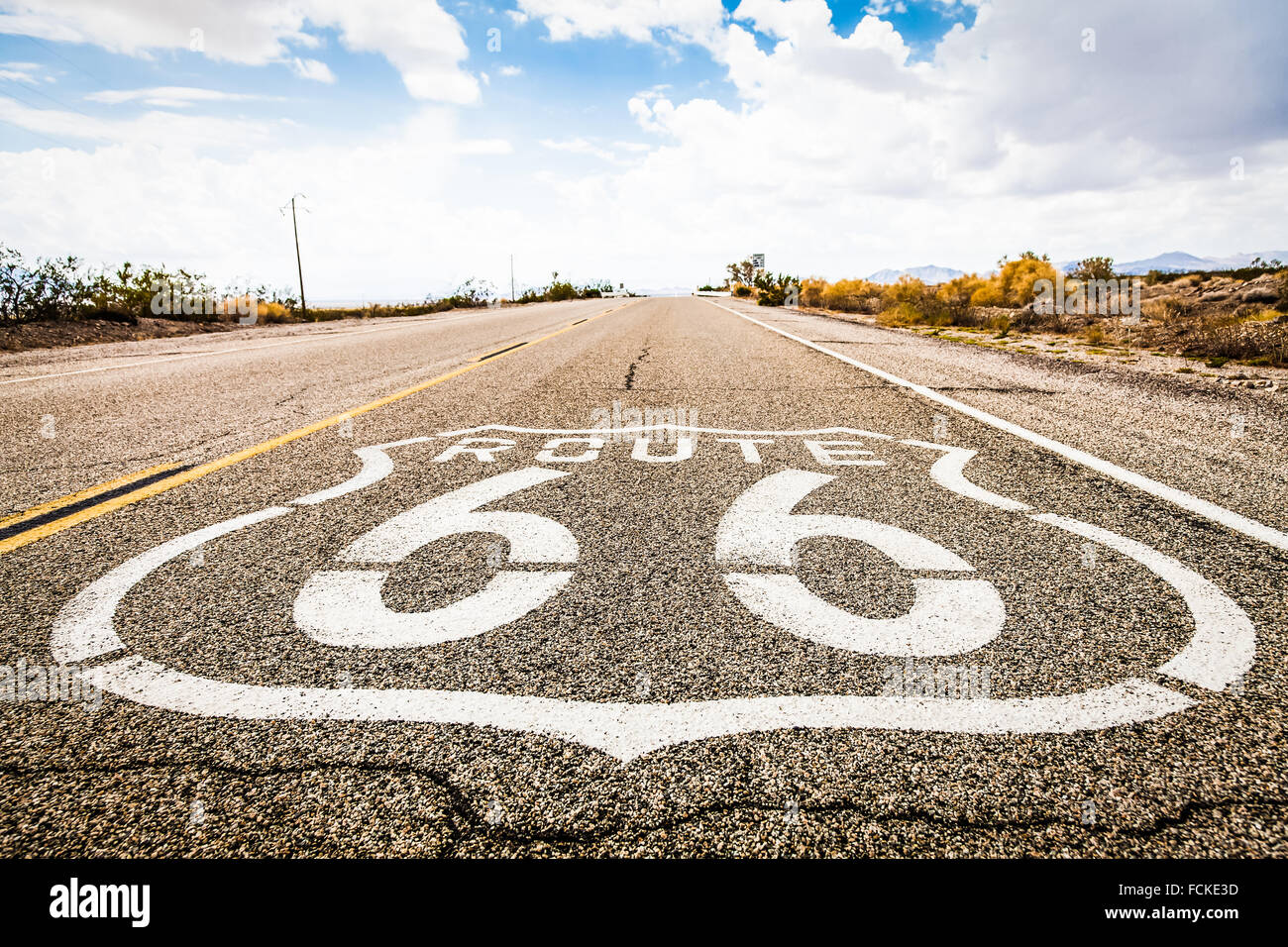 Famous Route 66 landmark on the road in Californian desert Stock Photo ...
