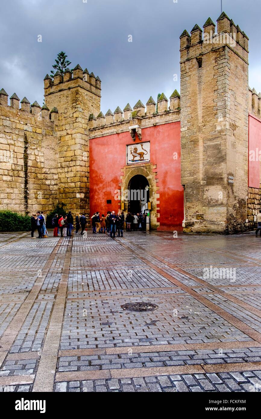 Real alcazar gate hi-res stock photography and images - Alamy