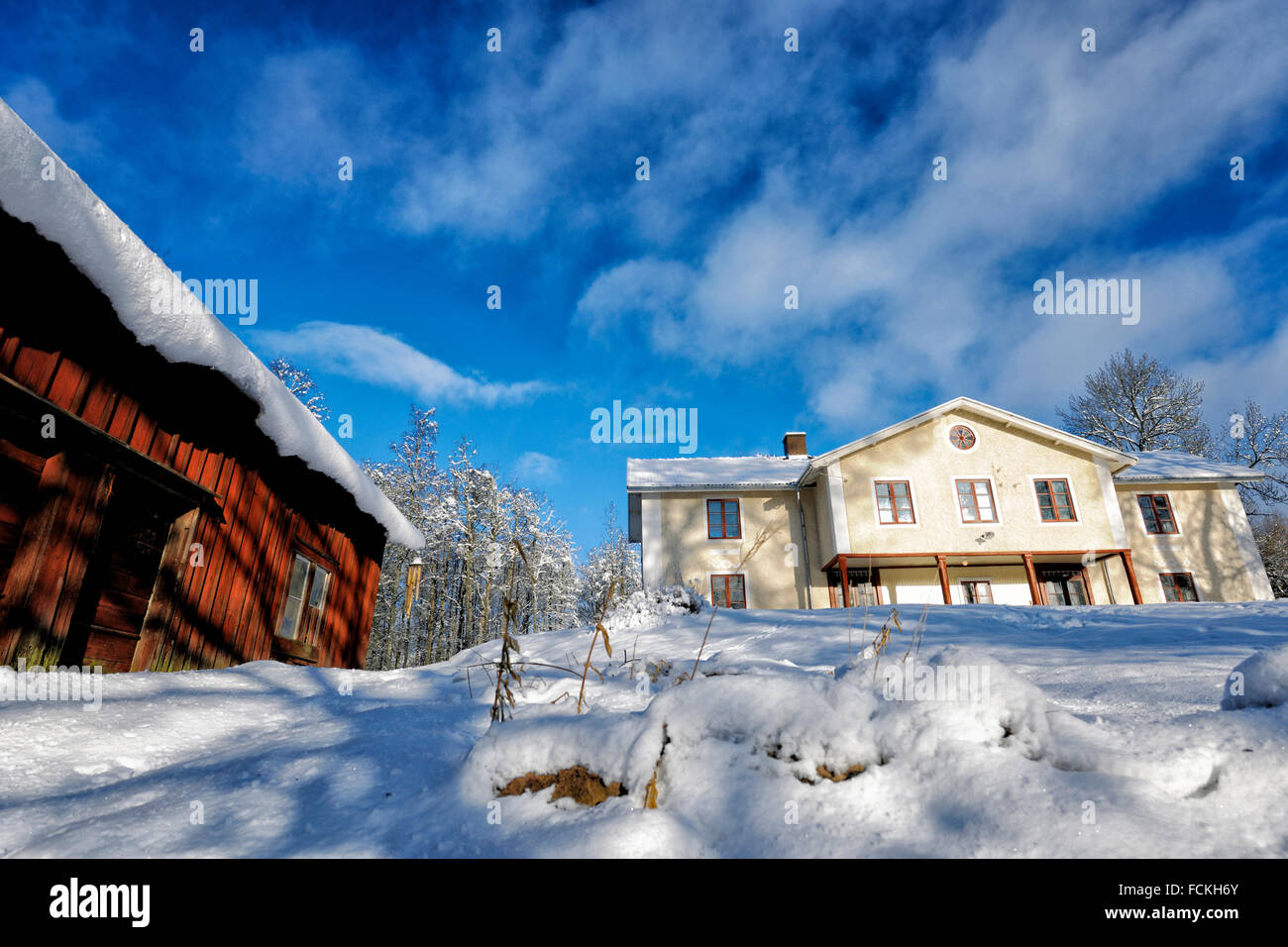 Rural farm cottage hi-res stock photography and images - Alamy