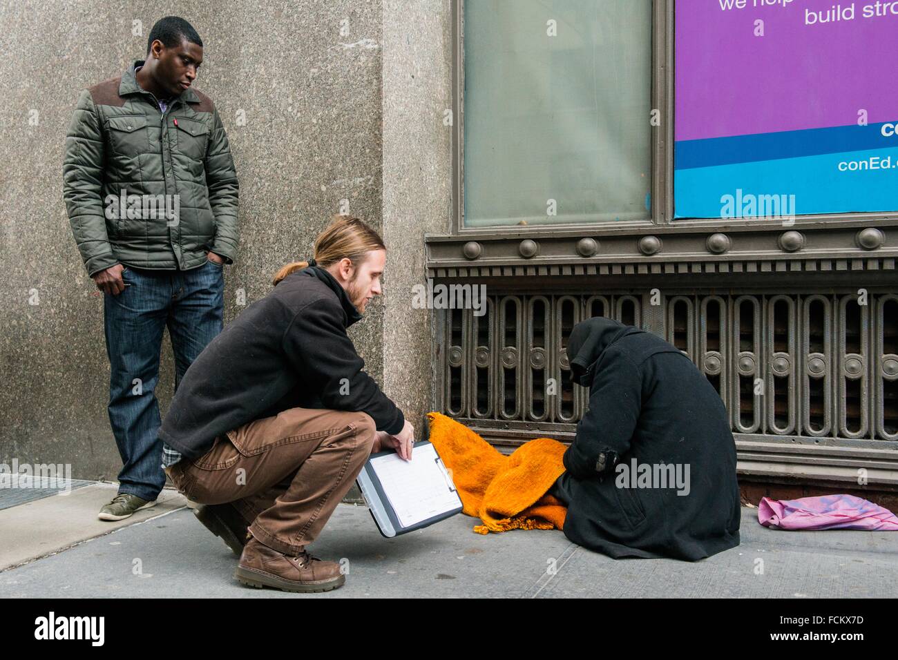 Helping Homeless New York City High Resolution Stock Photography and ...