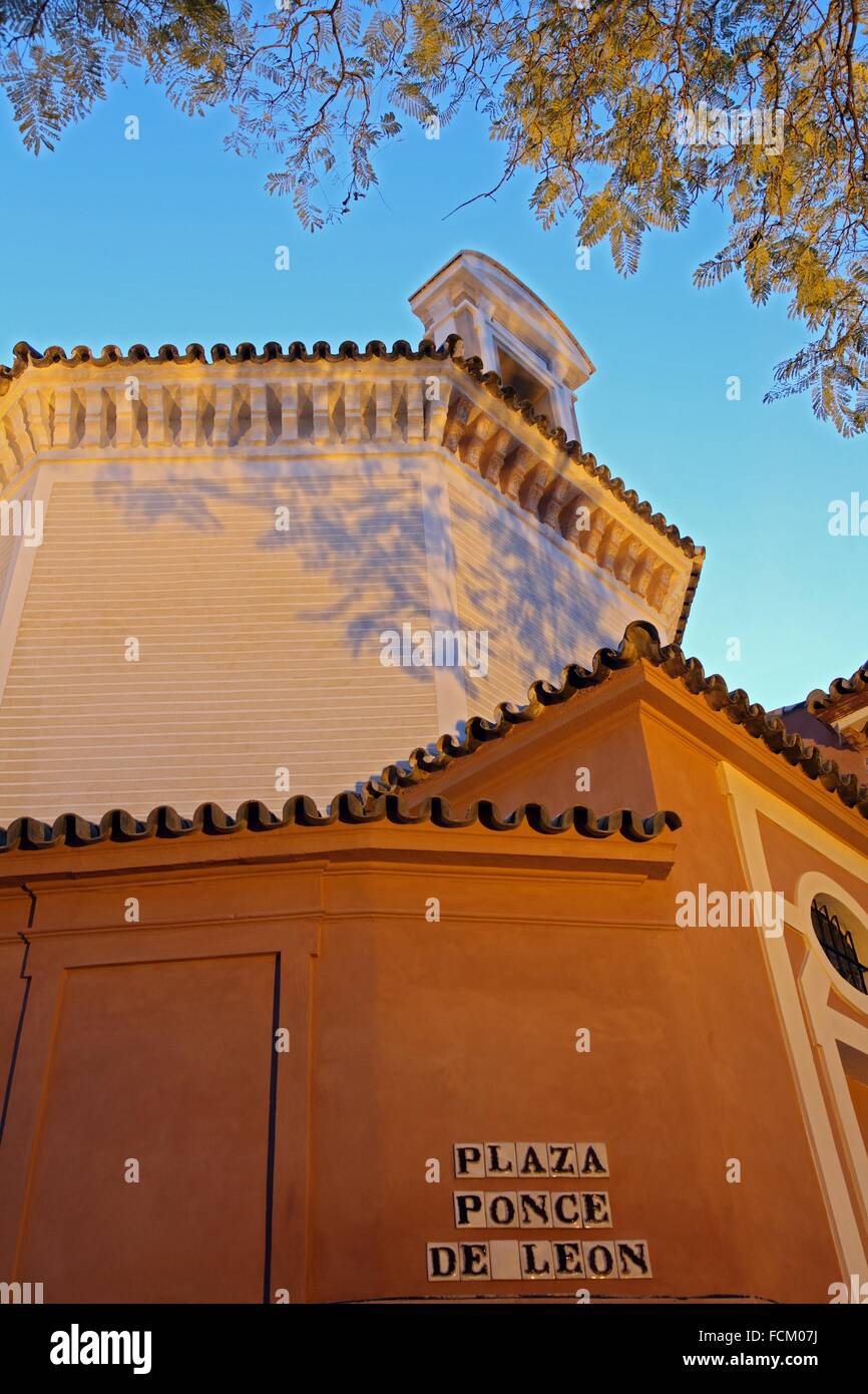 Plaza de Ponce de Leon, Sevilla, Spain Stock Photo - Alamy