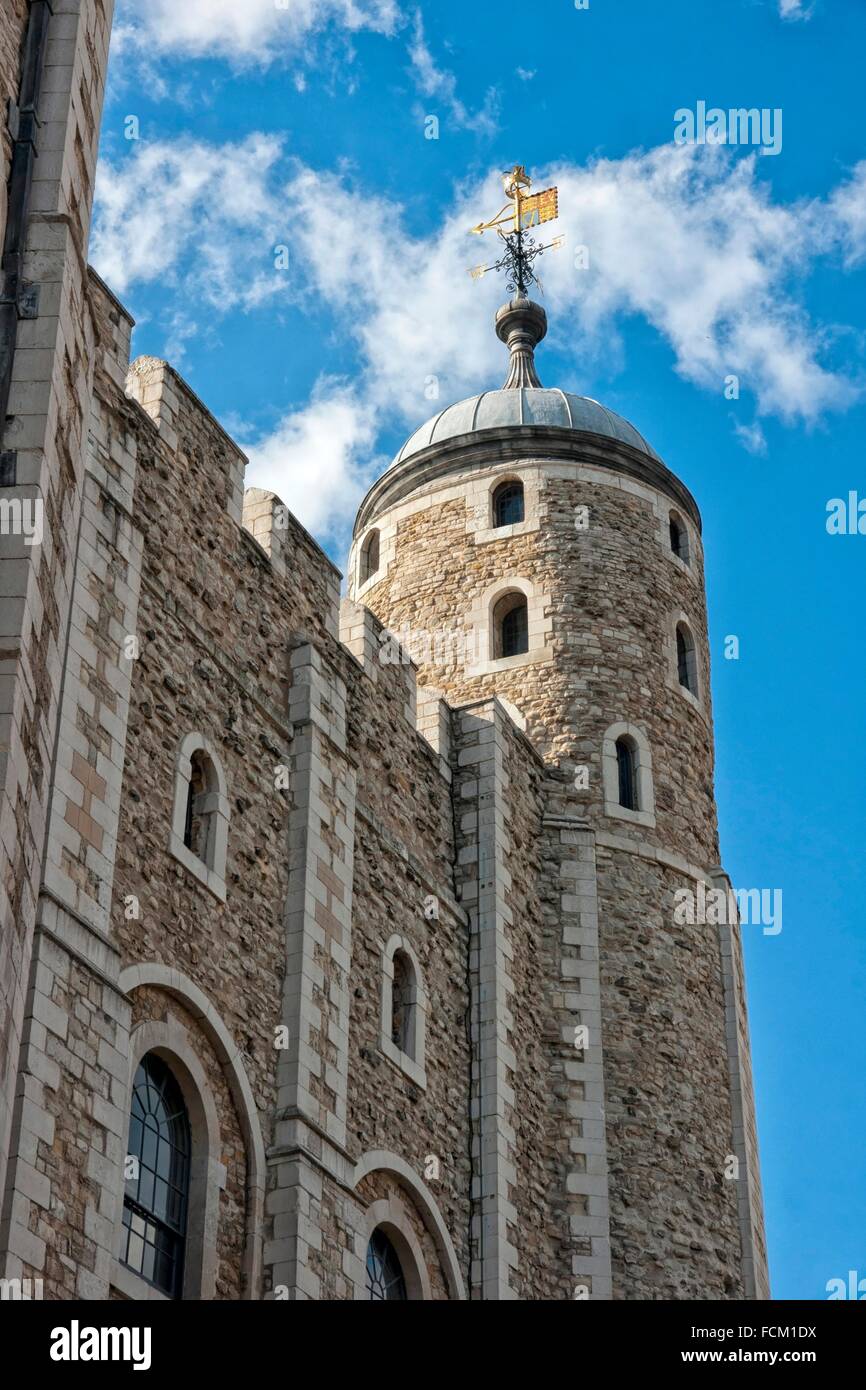 The infamous ´tower´ at the Tower of London complex, Londom, England ...