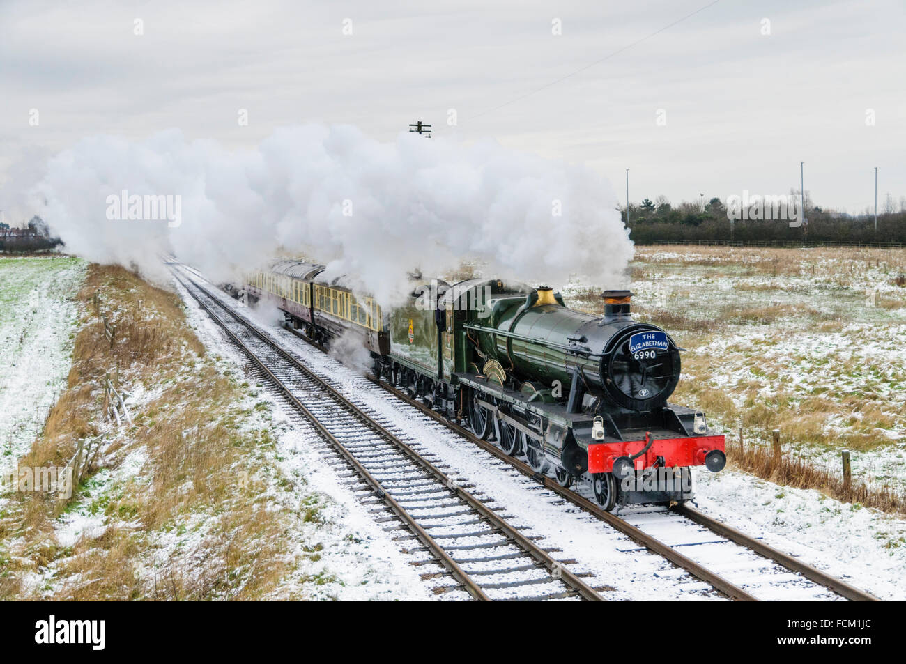 Steam train snow uk hi-res stock photography and images - Alamy