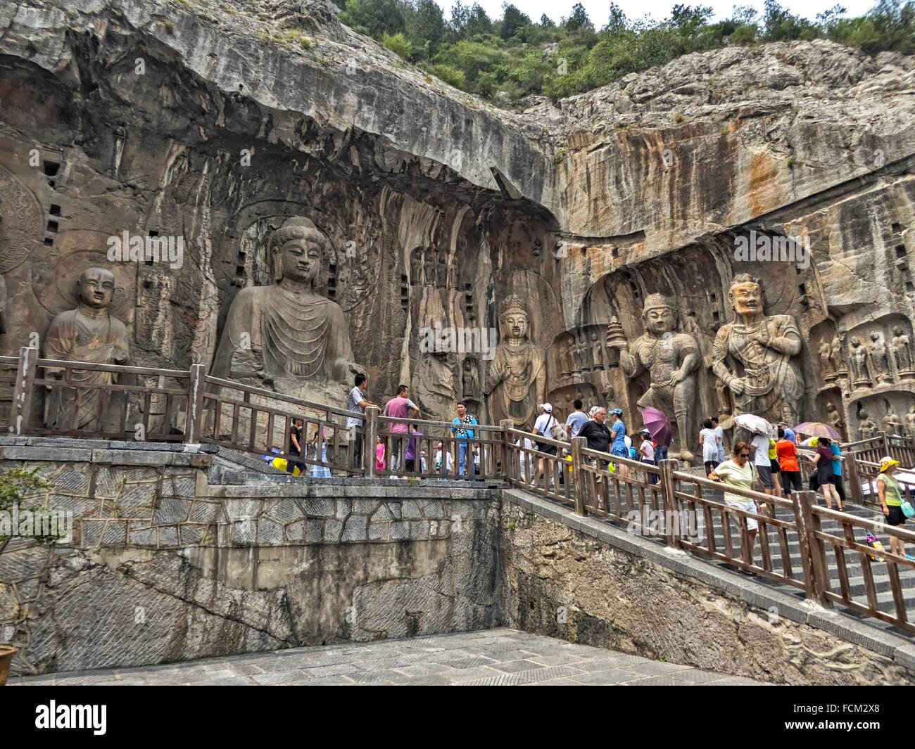 Longmen caves hi-res stock photography and images - Alamy