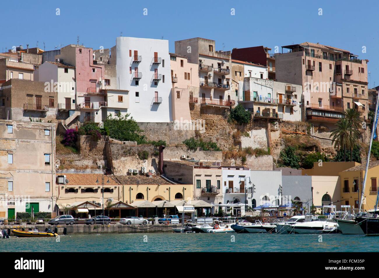 Castellamare del golfo sicily italy hi-res stock photography and images ...