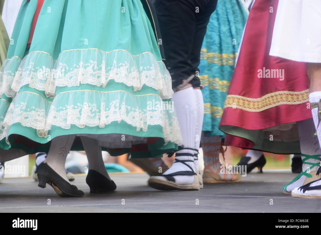 Valencian dance hi-res stock photography and images - Alamy