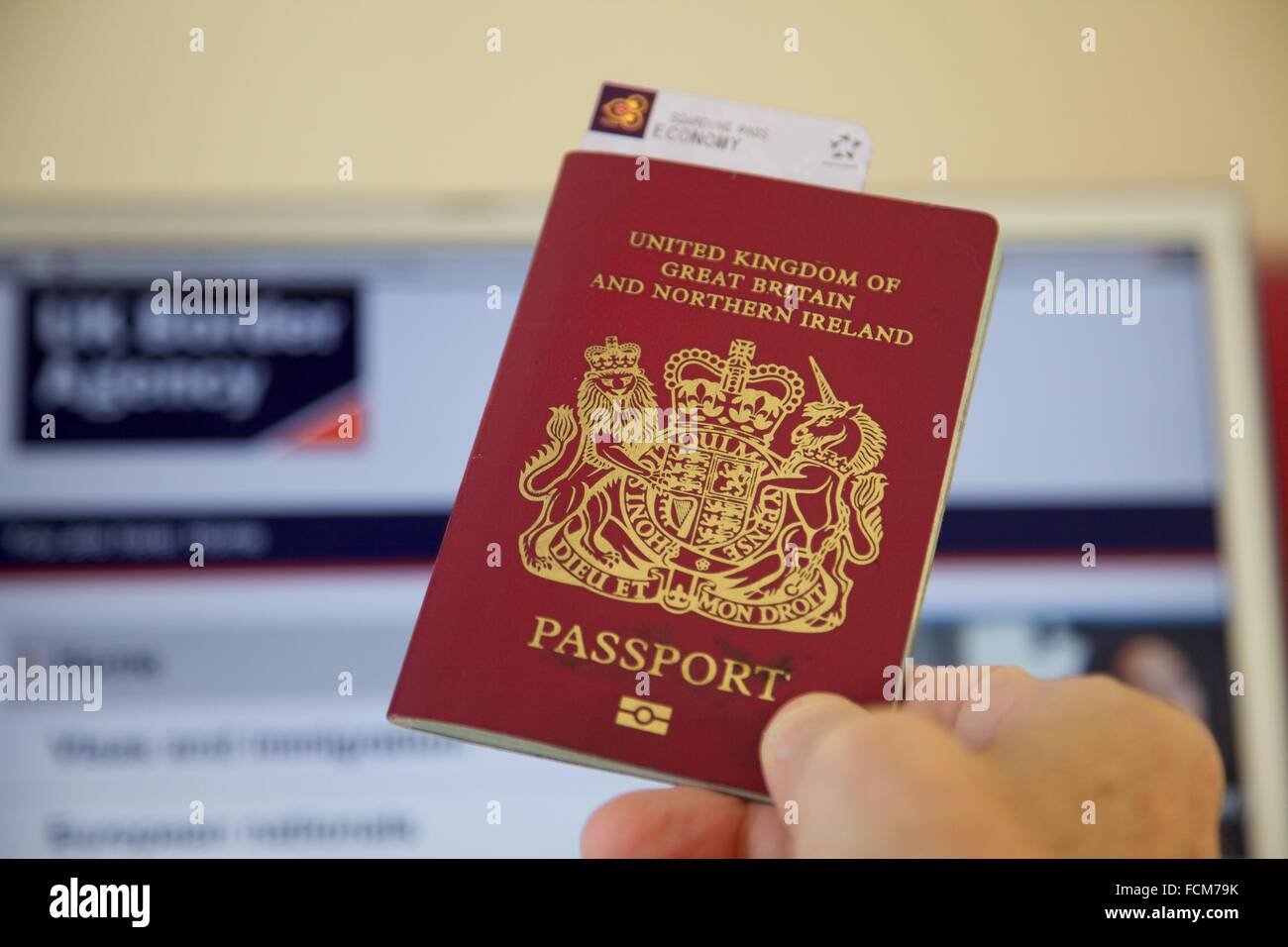 Border force uk passport hi-res stock photography and images - Alamy