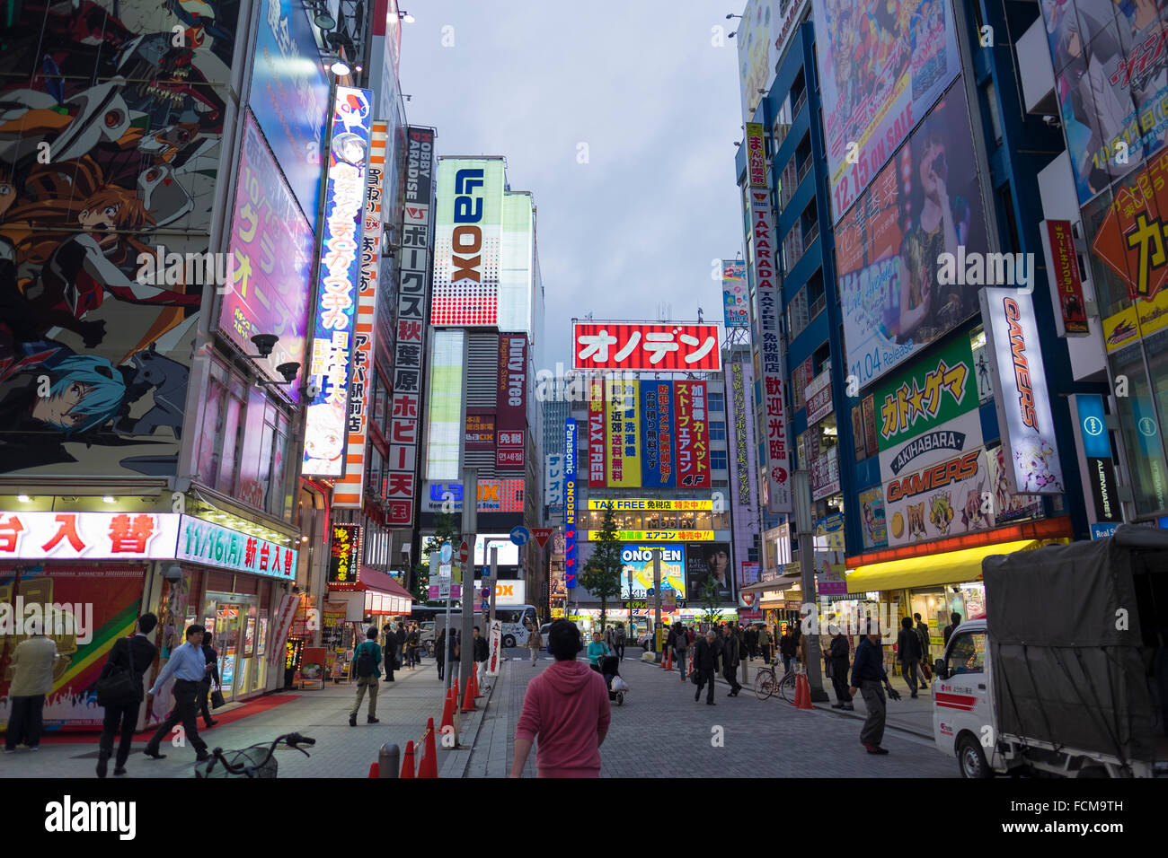 Tokyo akihabara neon hi-res stock photography and images - Alamy